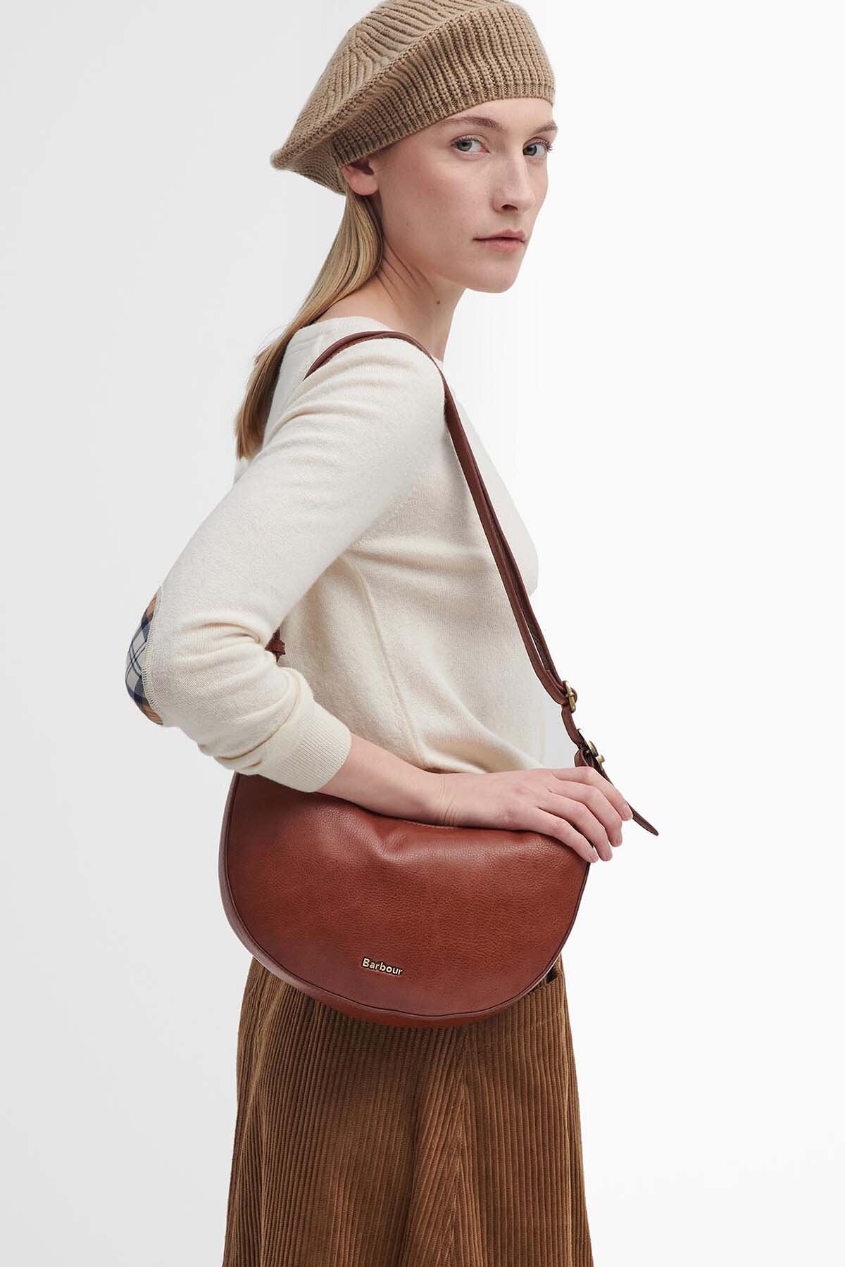Barbour Lady Borsa Laire in pelle a mezzaluna Brown | Donna | WP Store